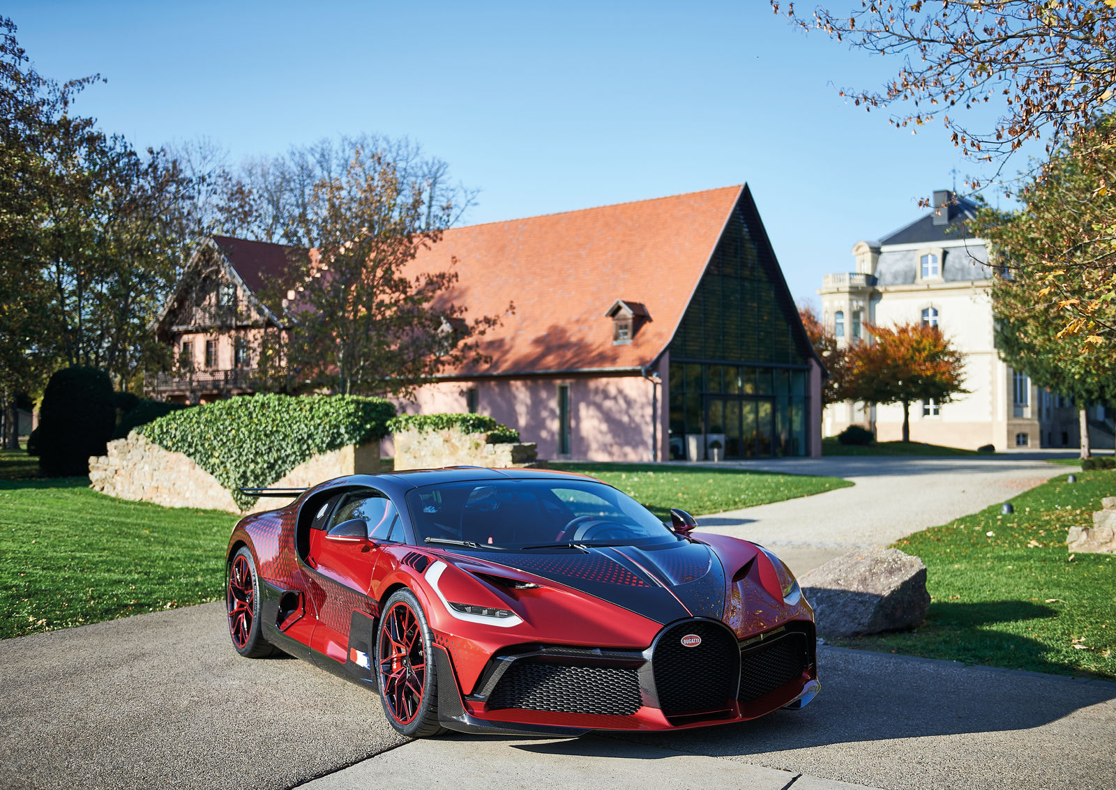 Voici Lady Bug – L'annuel de l'automobile