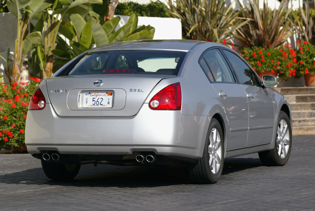 Nissan Maxima 2004 – L'annuel de l'automobile