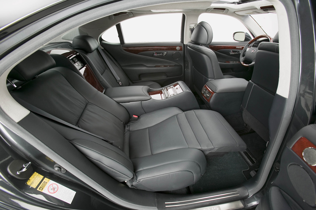 Lexus LS 2012 – L'annuel de l'automobile