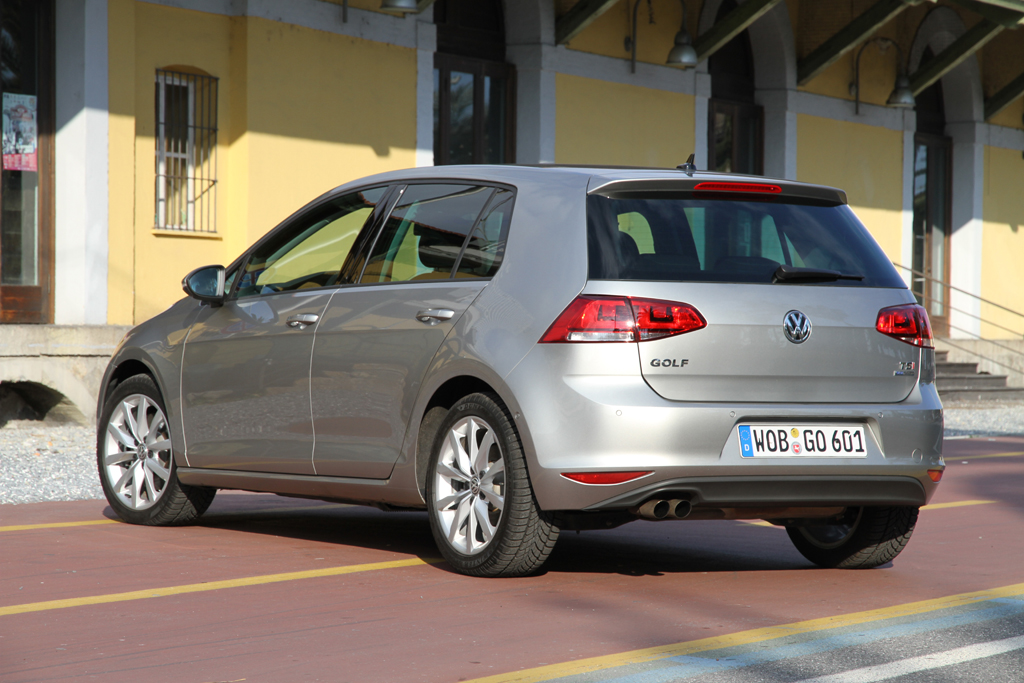 Volkswagen Golf 2014 – L'annuel de l'automobile