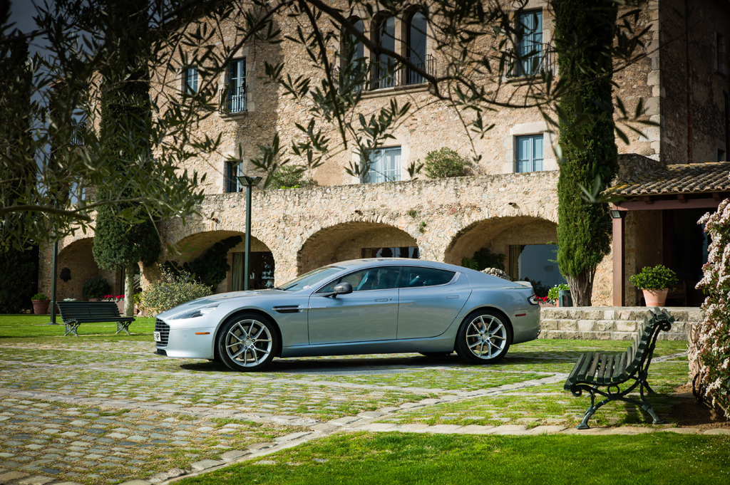 Aston Martin Rapide S 2015 – L'annuel de l'automobile
