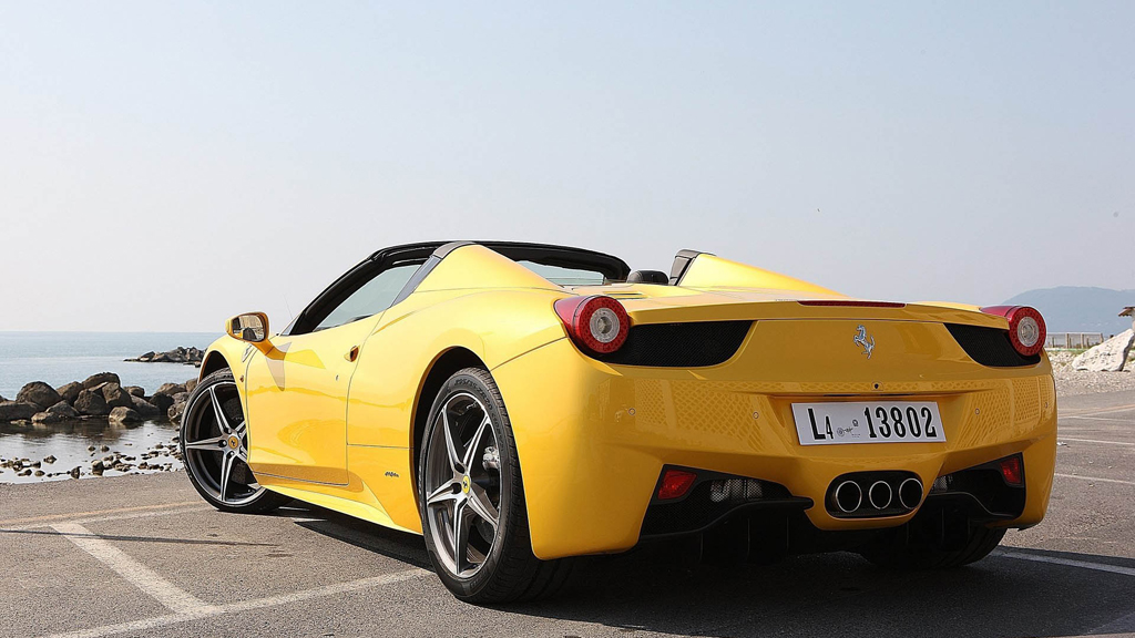 Ferrari F458 Italia 2014 – L'annuel de l'automobile