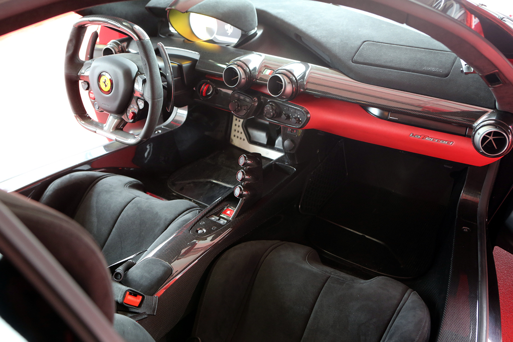 Ferrari LaFerrari 2014 – L'annuel de l'automobile