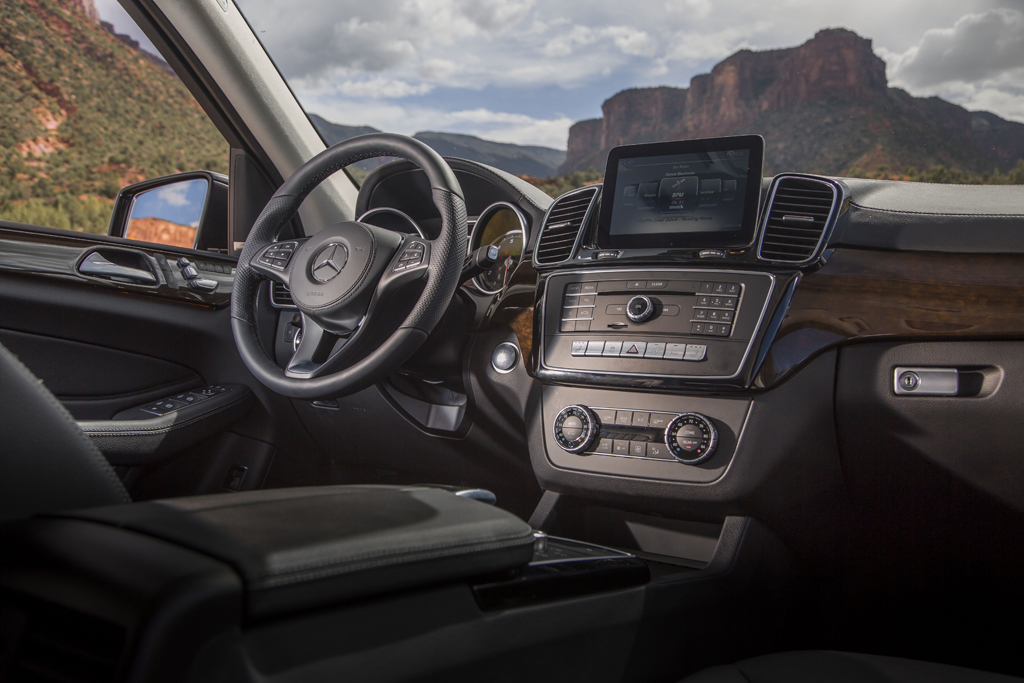 Mercedes-Benz Classe GLS 2017 – L'annuel de l'automobile