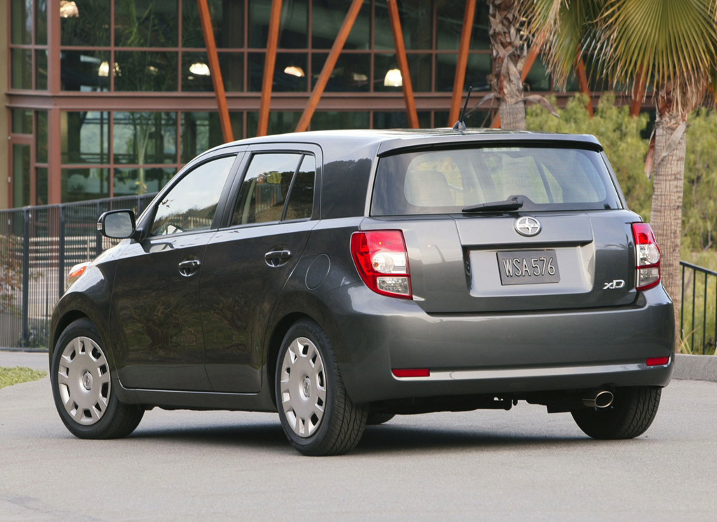 Scion xD 2013 – L'annuel de l'automobile
