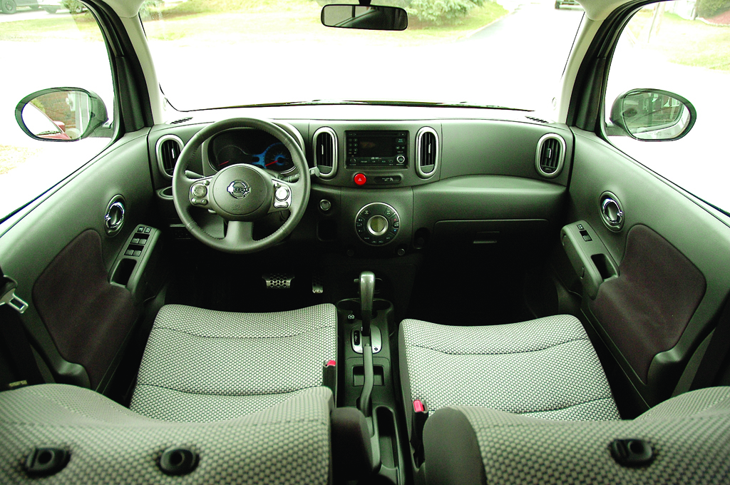 Nissan Cube 2011 – L'annuel de l'automobile