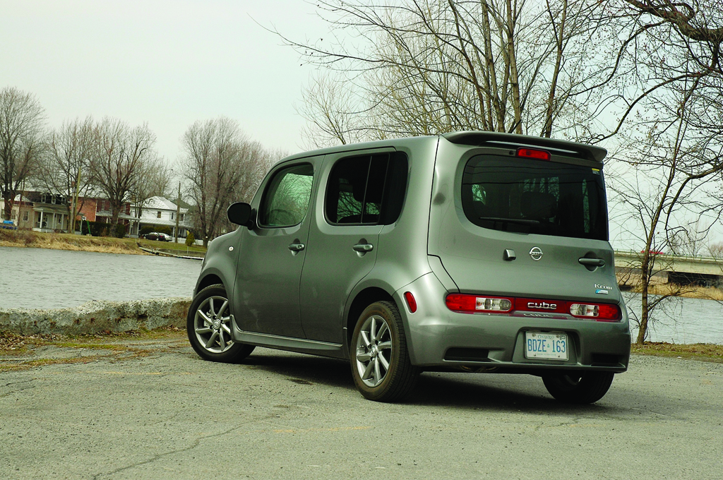 Nissan Cube 2011 – L'annuel de l'automobile