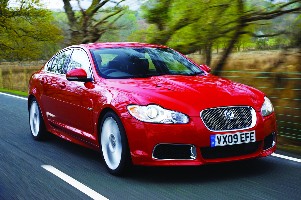 Jaguar XF 2011 – L'annuel de l'automobile