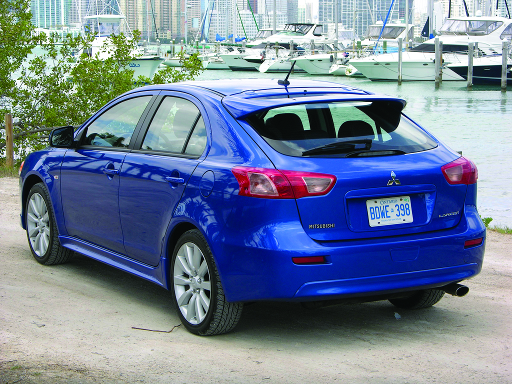 Mitsubishi Lancer 2010 – L'annuel de l'automobile