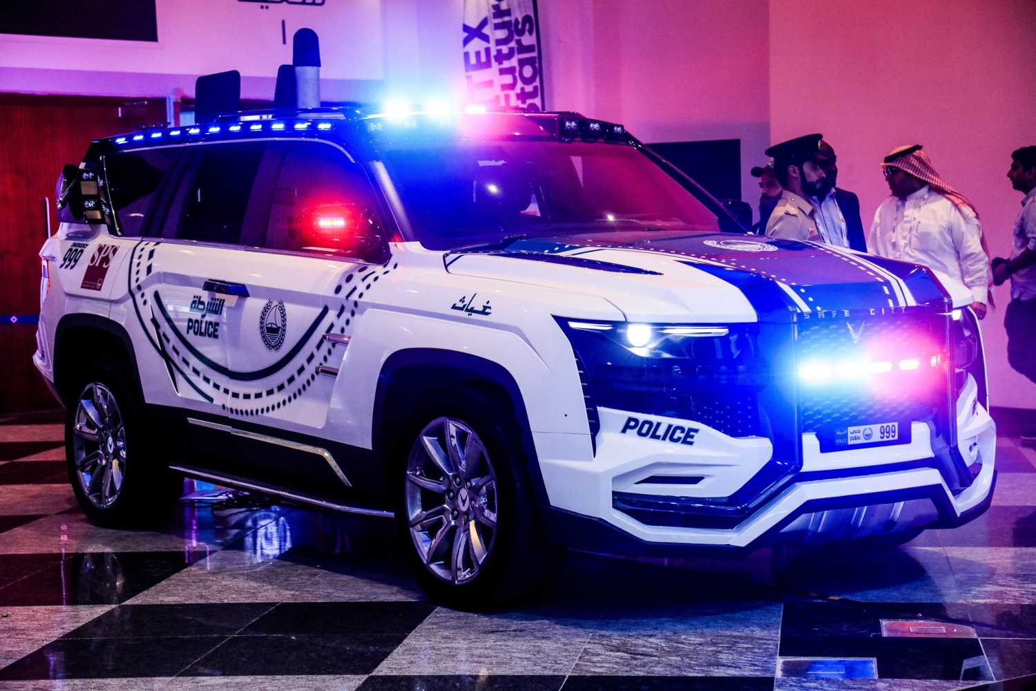 La police de Dubaï roulera bientôt en Ghiath de W Motors – L'annuel de ...