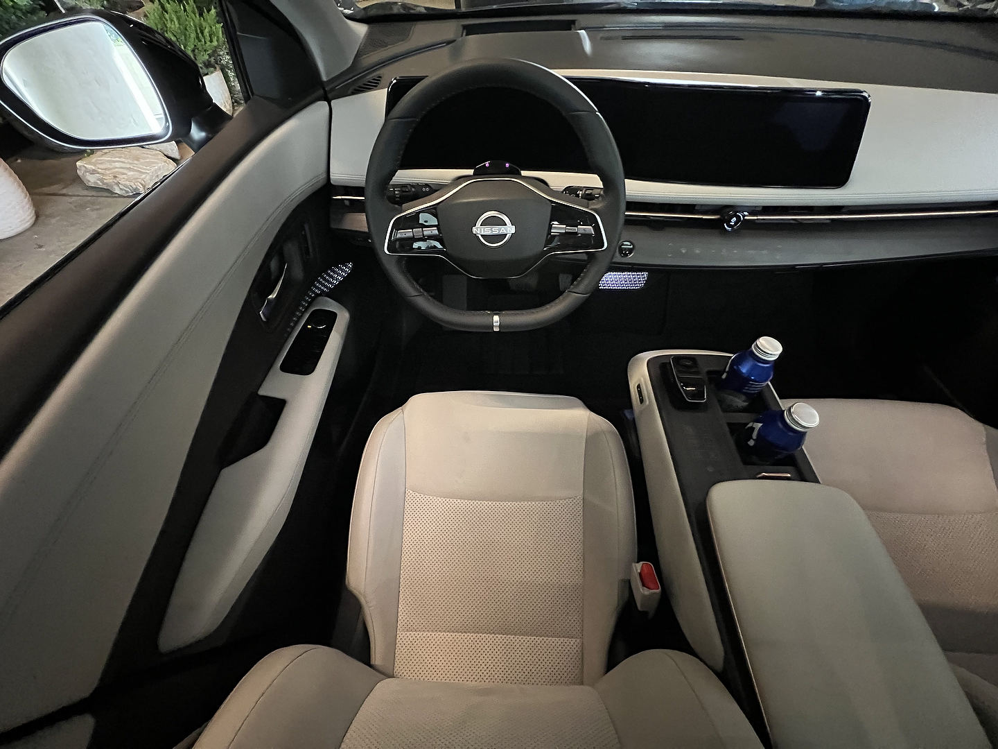 Nissan Ariya 2023 : Un VUS électrique parfaitement moyen – L'annuel de ...