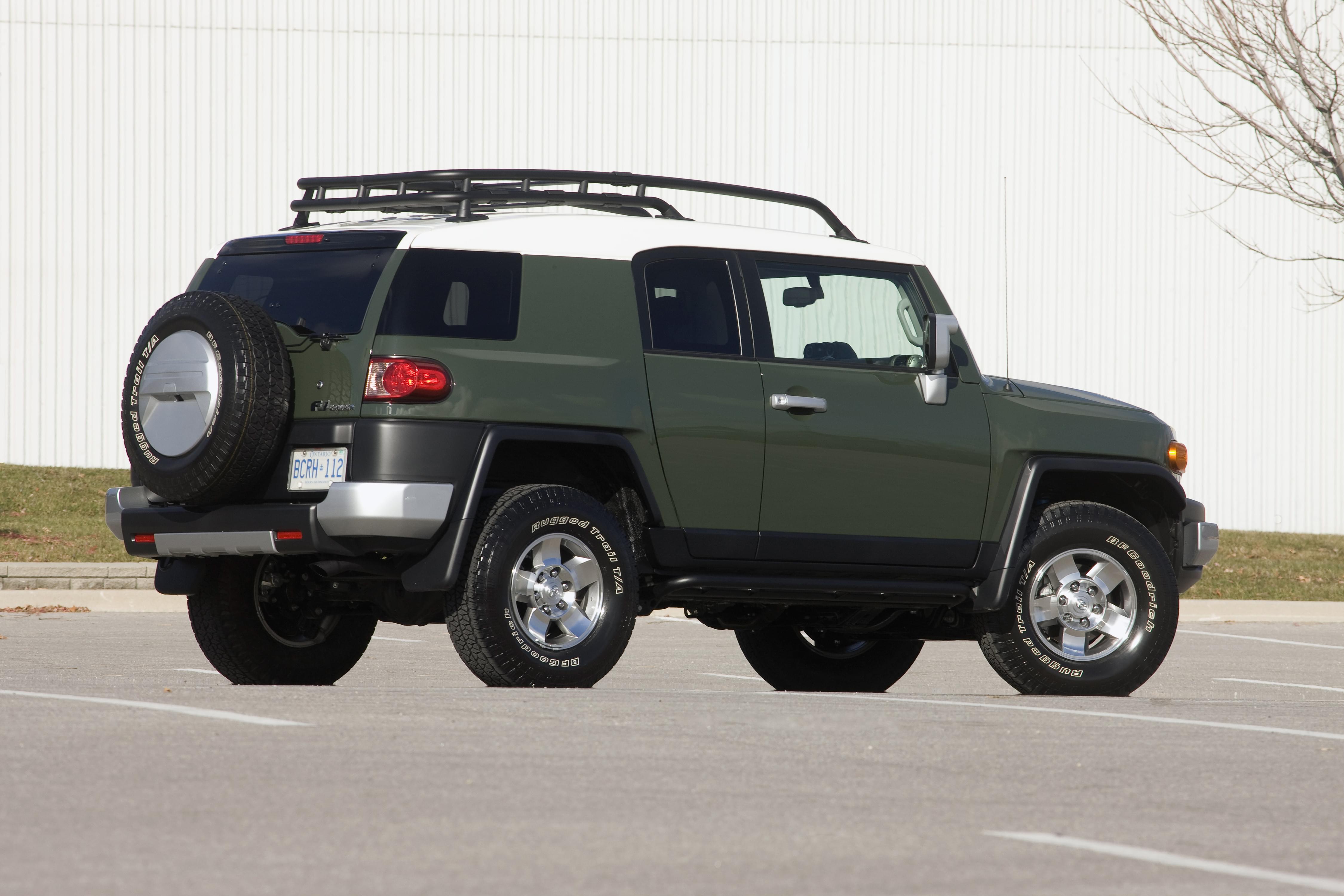 Toyota FJ Cruiser 2007 - 2011, Toyota Fj cruiser 2009 – L'annuel de l ...