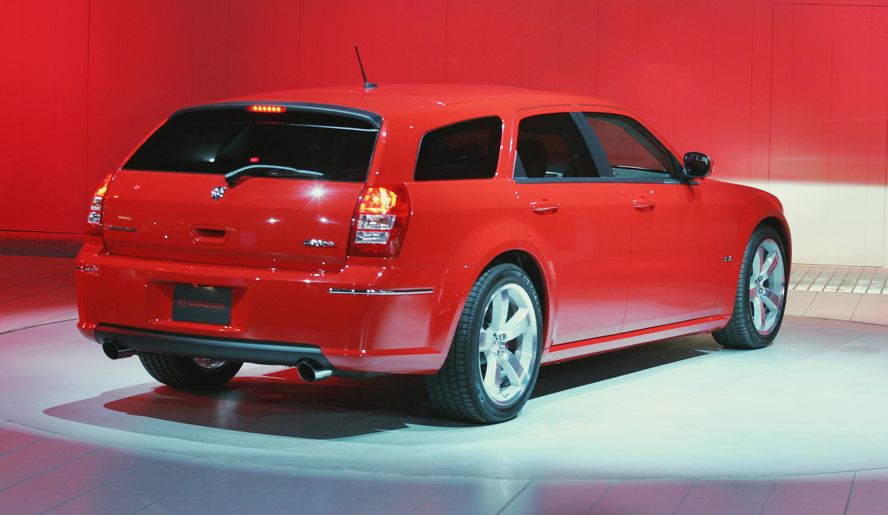 Dodge Magnum 2008 – L'annuel de l'automobile