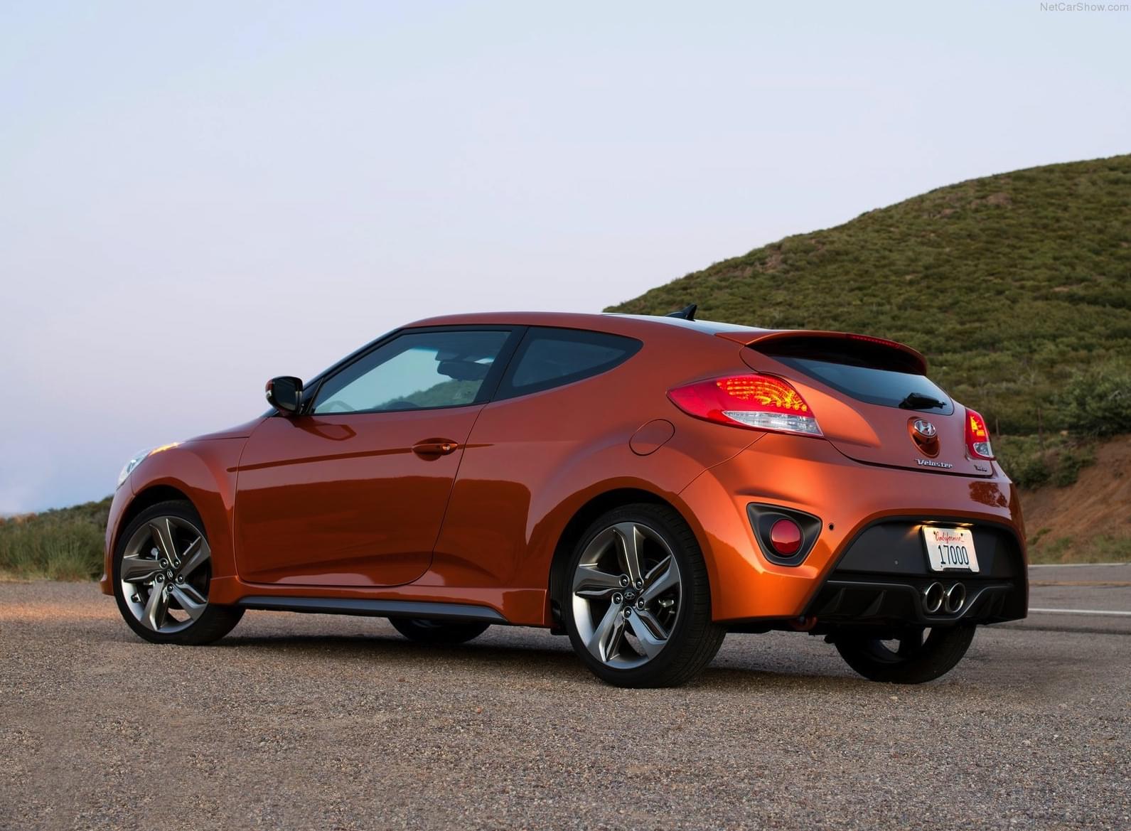 hyundai Veloster 2012, Hyundai Veloster 2013 – L'annuel de l'automobile