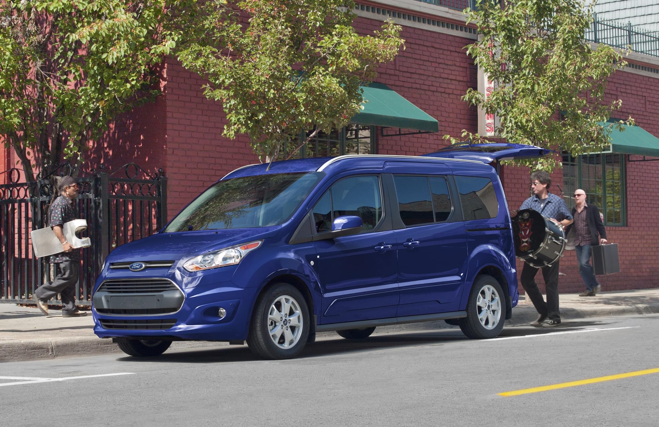 Ford Transit Connect 2011 - 2016, Ford Transit connect 2013 – L'annuel ...