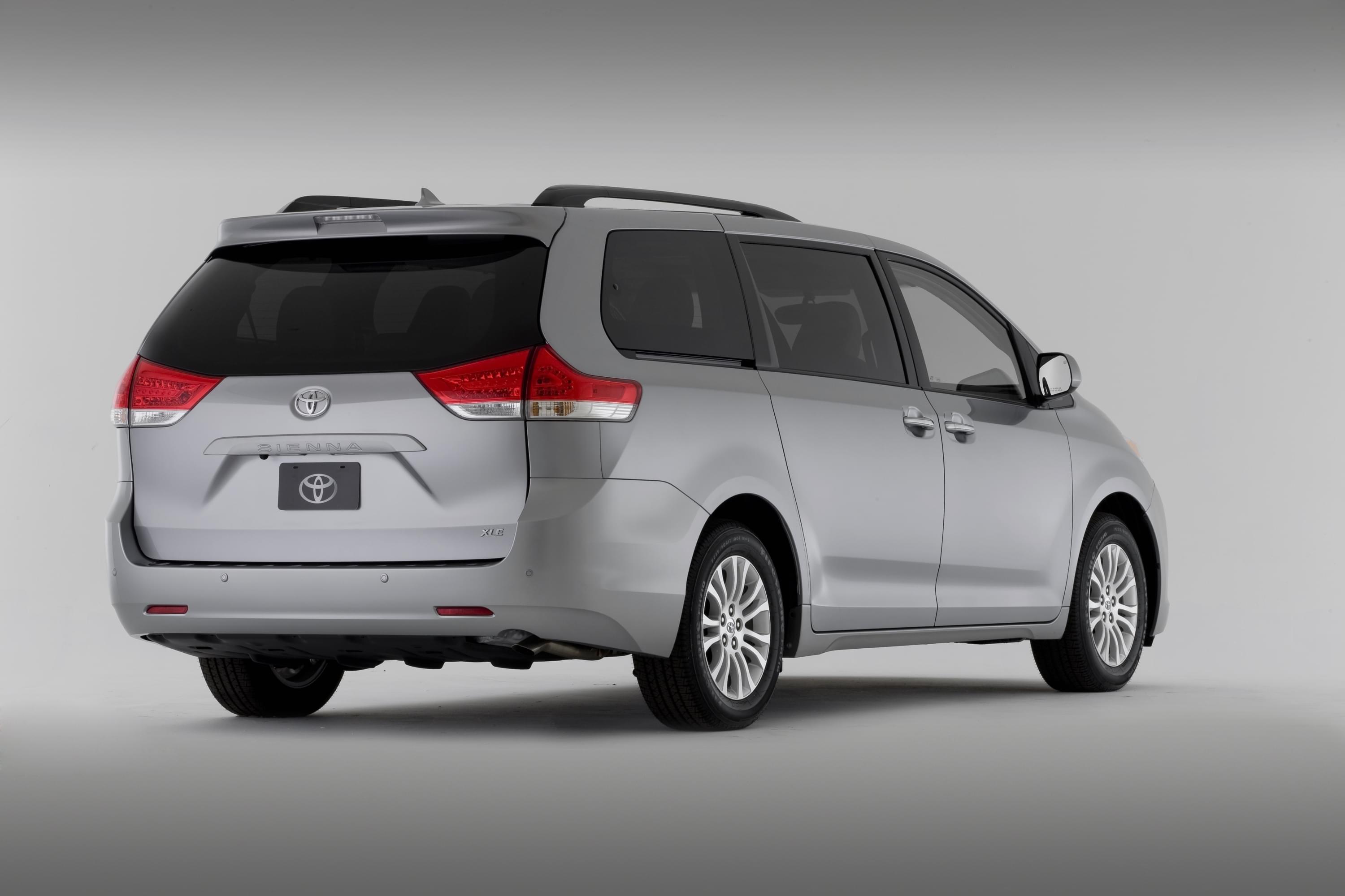 Toyota Sienna 2011 - 2016 – L'annuel de l'automobile