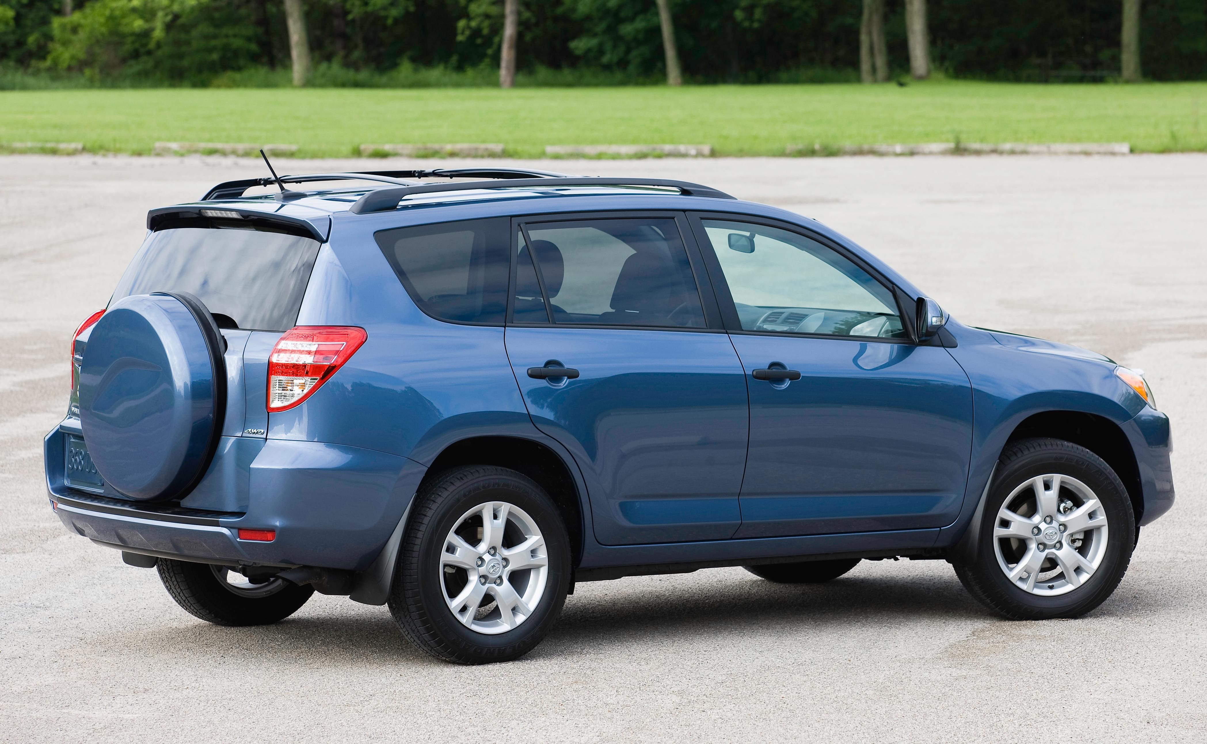 Toyota RAV4 2013 – L'annuel de l'automobile